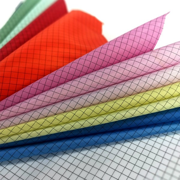 Quality 98% Polyester 2% Carbon Fiber ESD 5MM Grid Fabric For Cleanroom Garment for sale