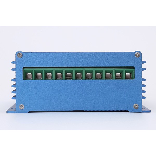 Quality 12V 24V 800W MPPT Based Solar Charge Controller MPPT Hybrid Controller for sale