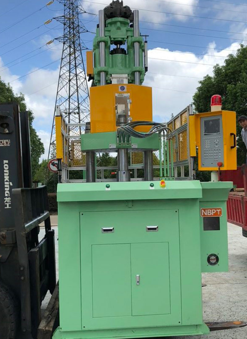 100T Vertical C Frame led bulb plastic housing Injection molding making machinery price LC0127-08