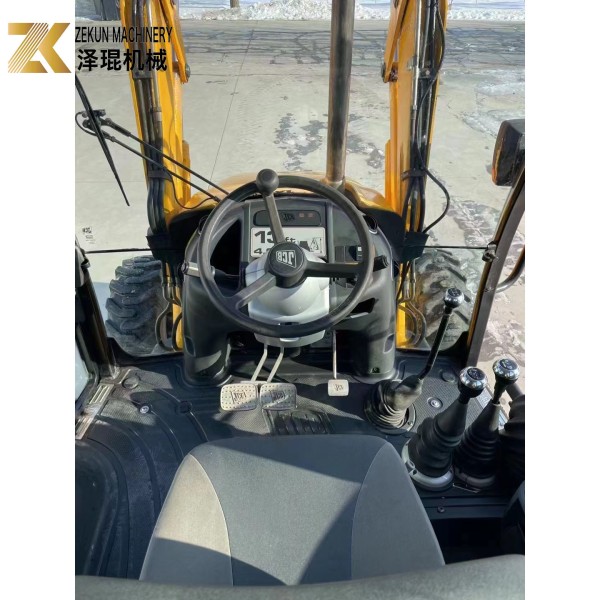 Quality Used JCB 3CX 2003 Model Wheel Loaders for sale
