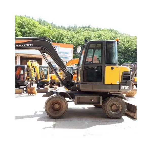 Quality Volvo EW60 2 Tons Mini Wheel Excavator with Other Bucket Capacity in Good Condition for sale