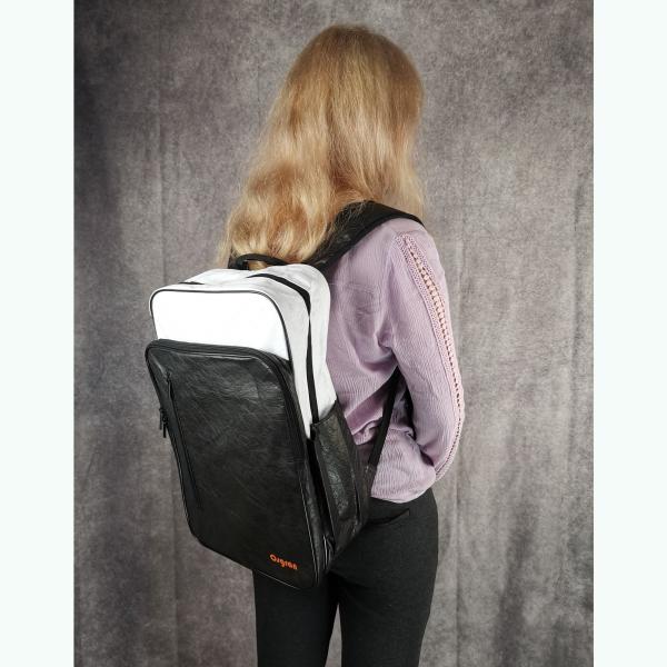 Quality Rectangle High Capacity Clothes Backpack Breathable Waterproof Bag Portable for sale
