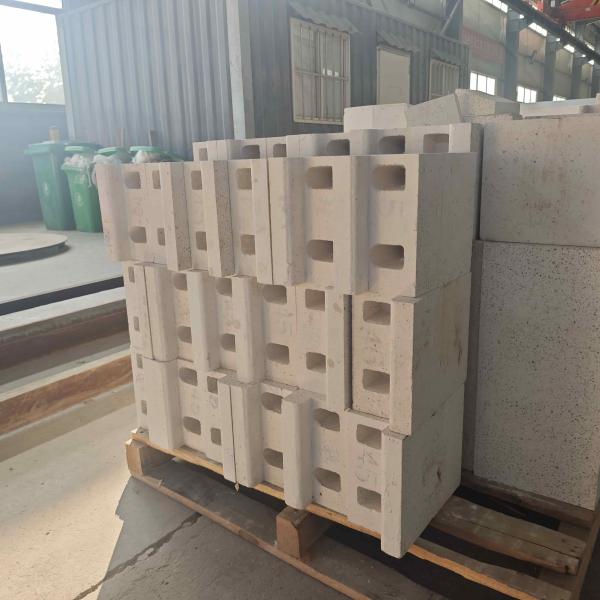 Quality White Mullite Corundum Refractory Items with Customized Design mgo c brick kiln for sale