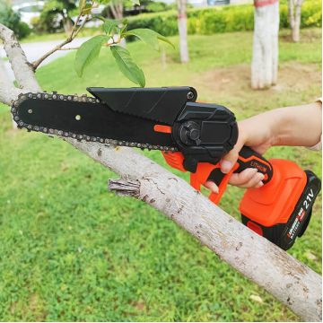 Quality OEM 6 Inch Handheld Mini Chainsaw Lithium Portable Cordless 4 Inch Handheld for sale