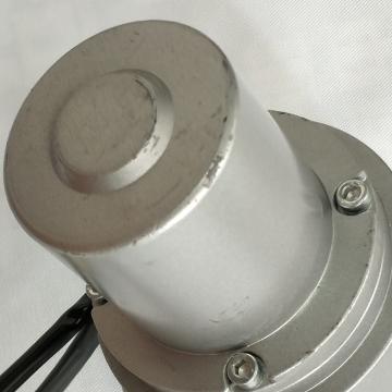 Quality SK200-6 SK200-6E Throttle Motor 2406U197F3 for sale