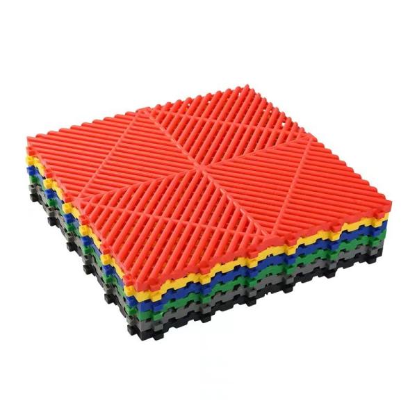 Quality 40*40*3cm Interlocking Garage Tiles Classic Design and Waterproof for Car Wash Garage for sale
