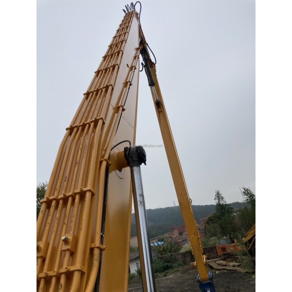 Quality 349 Long Reach Demolition Boom 28 Meters Long Heavy Duty Multipurpose for sale