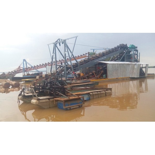 Quality Wheel Bucket 80M3/Hour Gold Mining Dredger Machine 12M for sale