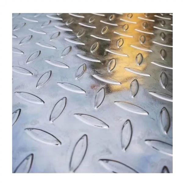 Quality 7.75mm Hot-Rolled Galvanized High Zinc Layer Pattern Plate with Customizable for sale