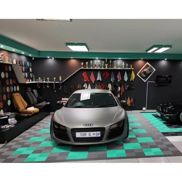 Quality Interlocking Workshop Floor Mats Polypropylene Garage Flooring 2500 Lbs for sale