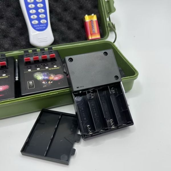 Quality Cold 12 10 Channels Cake 500m Fireworks Wireless Remote Control Firework Firing for sale