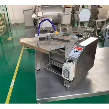 Quality 220V Fish Processing Machine Automatic Fish Skin Cleaning Machine for sale