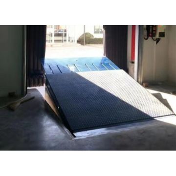 Quality Electric Telescopic Dock Levelers With Retractable Lip Extend Utmost Range To for sale