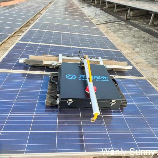 Quality 1.1m Width Rolling Brush 24V Lithium Battery Solar Panel Cleaning Machine for for sale