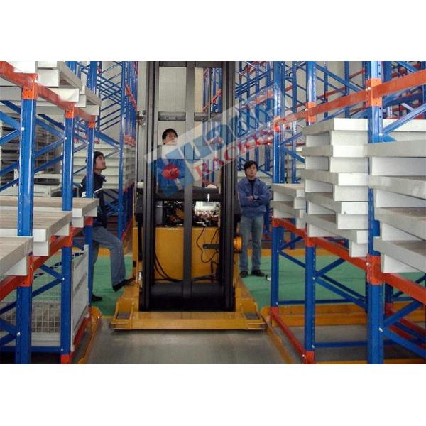 Quality 300 mm Length Pallet Rack Shelving Industrial Metal Shelves With Narrow Aisle for sale