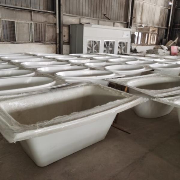 Quality Sustainable Acrylic Custom Freestanding Bathtub 1700mm Rectangular for sale