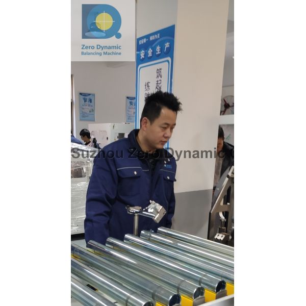 Quality Treadmill Roller Balancing Machine with Conveying Line, Welding Balance for sale