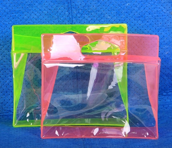 Quality EN71 Die Cut PEVA Storage Bags Handle Plastic Travel Bag For Toiletries ISO9001 for sale