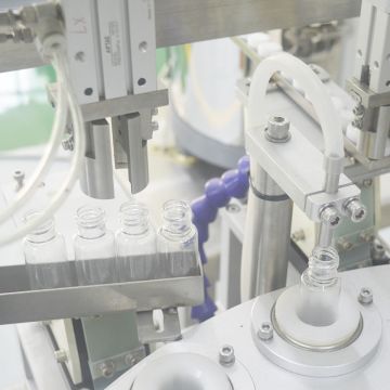 Quality Video Outgoing-Inspection Provided for Small Bottle/Vial Filling Capping Machine for sale