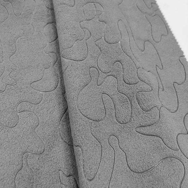 Quality Patterned Embossed Polyester Microfleece Fabric 220gsm for sale