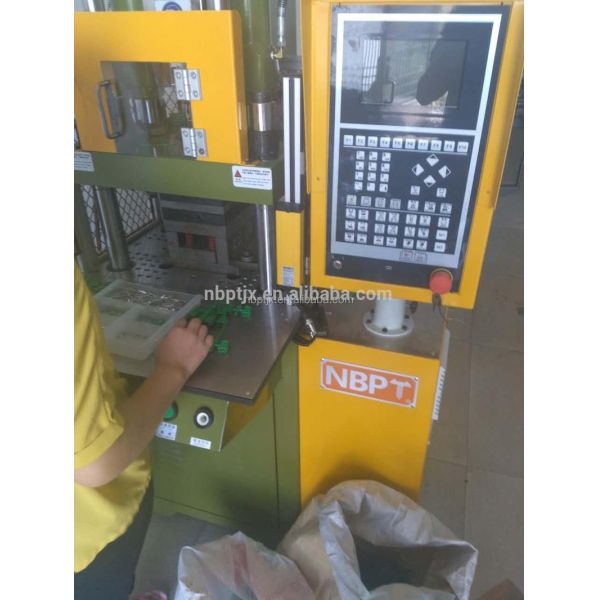 Quality PT-450 2.35m*1.1m*2.2m Miniature VERTICAL Porcelain Injection Molding Machine for sale