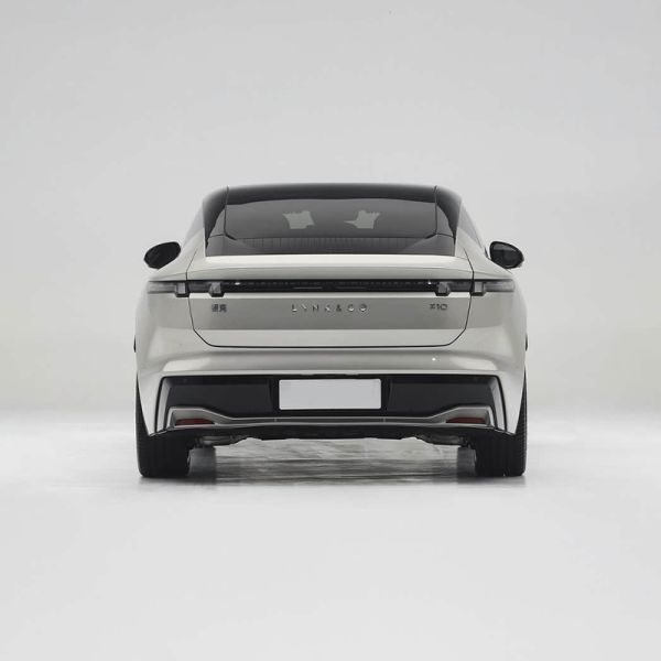 Quality 2025 Lynk & Co Z10 4WD Electric Sedan-702km Range Fast Charging High-Performance for sale