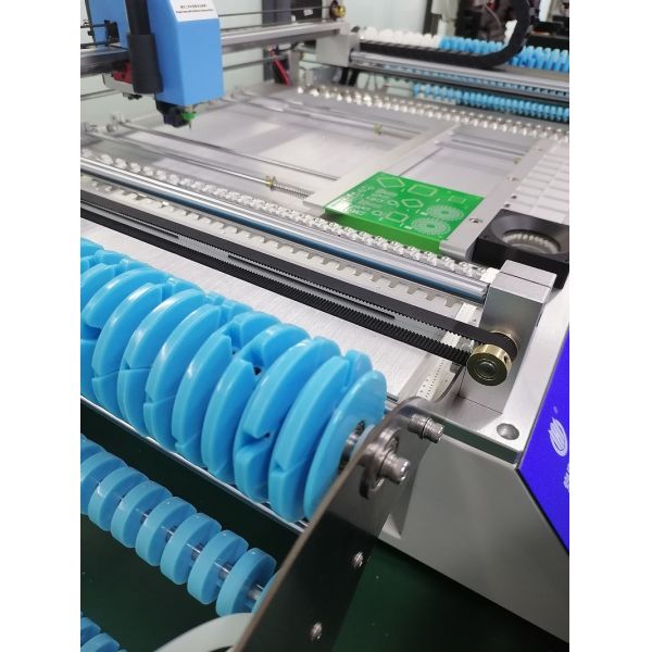 Quality 58 Tape Feeding Stacks Desktop SMT Pick and Place Machine 14 General IC stacks for sale