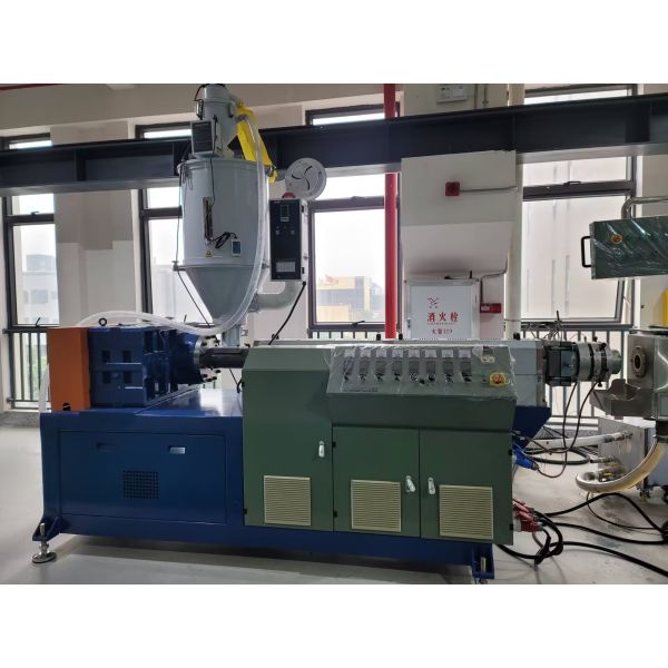 Quality High Efficiency PC Clear Pipe Extrusion Machine Frequency Inverter Control for sale