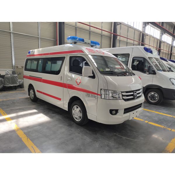 Quality Foton G7 Gasoline First Aid Ambulance For Guardian Patient Care for sale