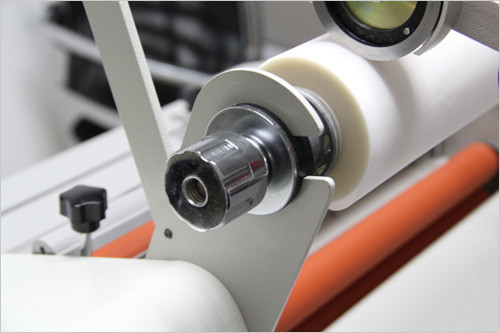 Quality 22mm Roller A3 Laminating Machine Sealing Film automatic laminating machine for sale