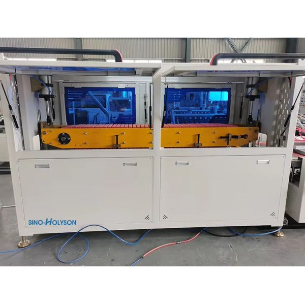 Quality Siemens Beide Motor And 65/132mm Screw Diameter PVC Window Profile Production Line For Smooth Production for sale
