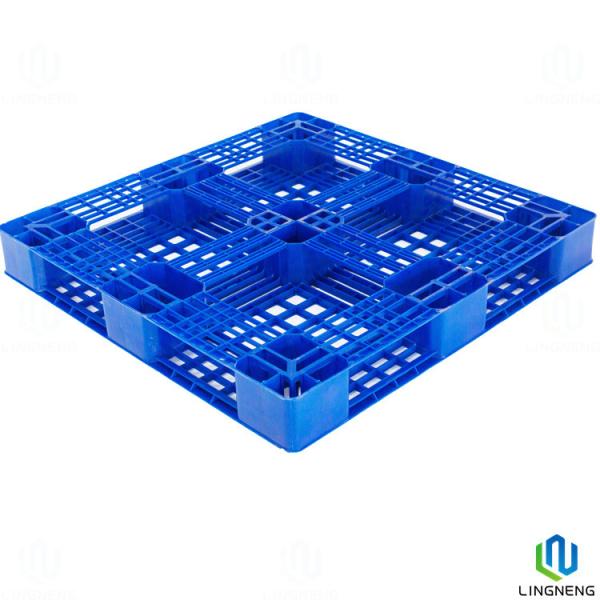 Quality Industrial Lightweight Plastic Pallet Single Face 4 Way Entry Pallet 1000*1000 for sale