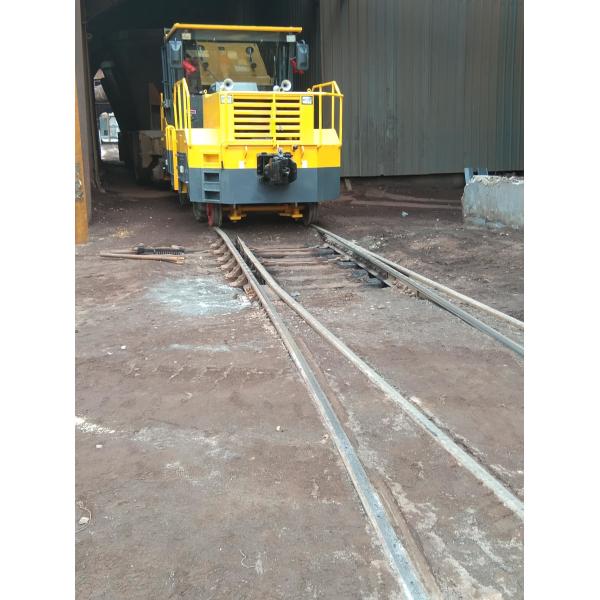 Quality HTRR110 type rail-road tractor integrated body, steel wheel drive can be customized for sale