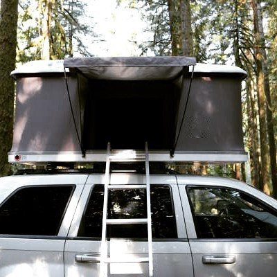 Quality New design High quality single layer fiberglass Hard Shell Roof Top Tent for sale