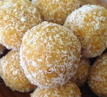 Quality P110 Small Type Protein Ball Rolling Machine for sale