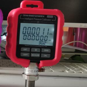 Quality Accurate and Easy HS602 Intelligent Pressure Calibrator for Liquid Media for sale