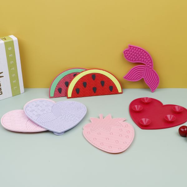 Quality Beauty Tools Silicone Makeup Bowl Cosmetic Cleaner Watermelon Brush Cleaning Pad for sale