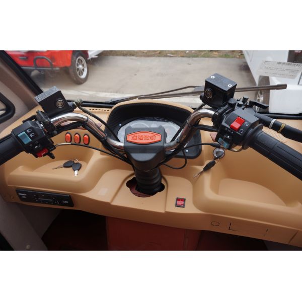 Quality 130cc Engine Gasoline Tricycle for sale