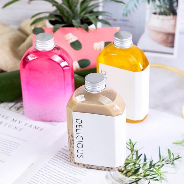 Quality 350ml Plastic Juice Disposable Beverage Bottles Tasteless Odorless Flat Shape for sale