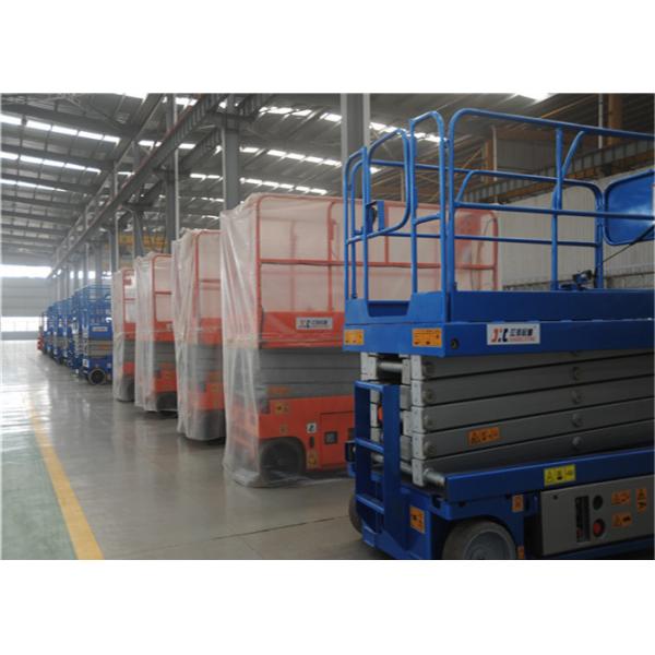 Quality Raised 6m Self Propelled Hydraulic Scissor Lift Control Panels Top Floor Equipped for sale