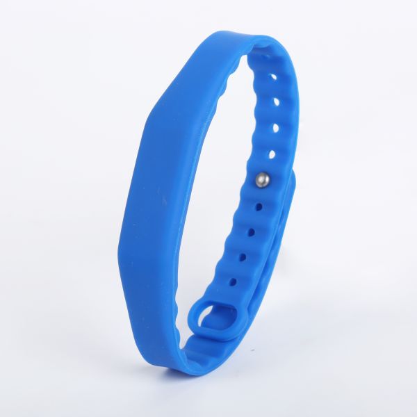 Quality Programmable Silicone ntag213 wrist band RFID NFC Bracelet for sale