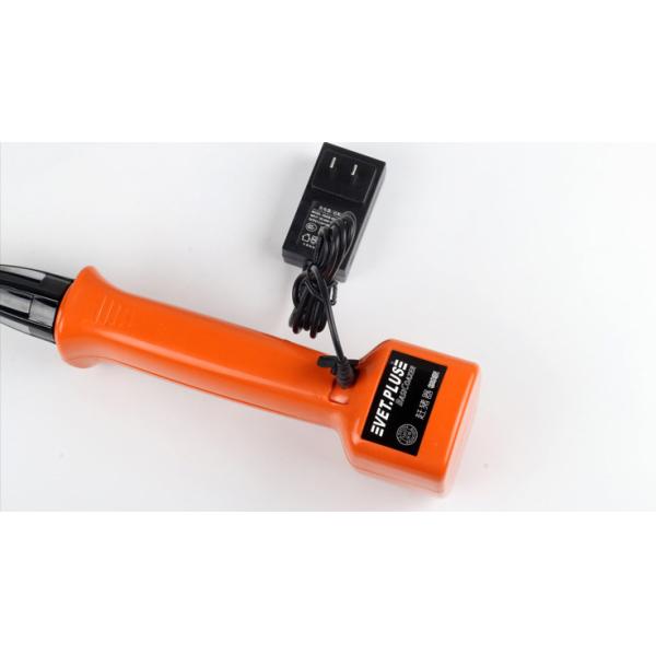 Quality Anti Vapors Hand Cattle Prod Stick 33cm 4.2V IP45 With Ni Cd Battery for sale