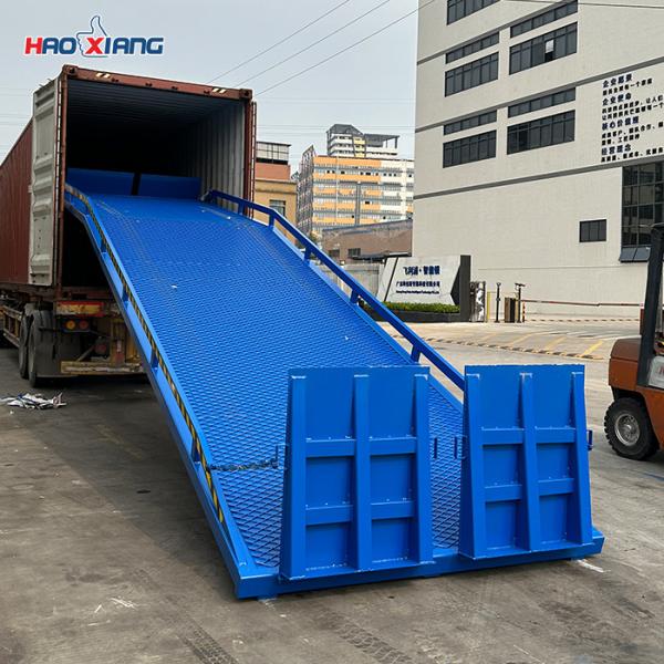 Quality Freestand Portable Truck Loading Ramp 20 Tons Temporary Loading Platform for sale