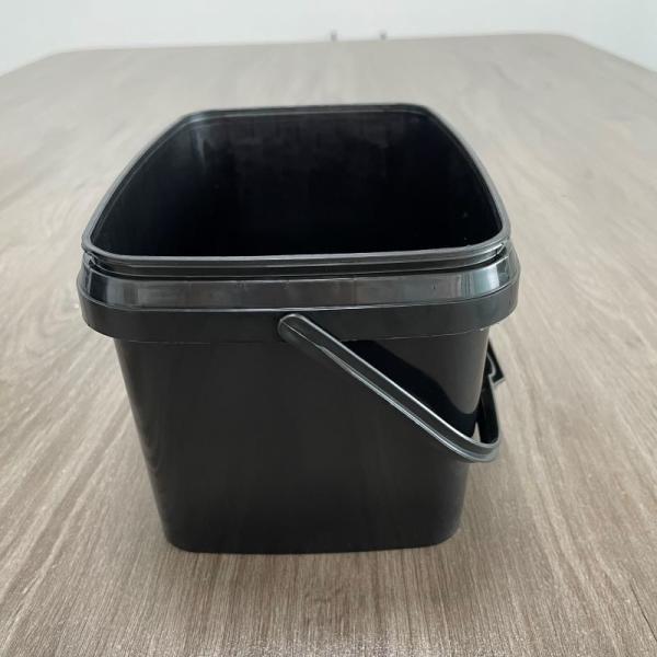 Quality 3L Rectangle White Plastic Bucket with Lid Thickness 1.0 to 2.5 MM and for sale