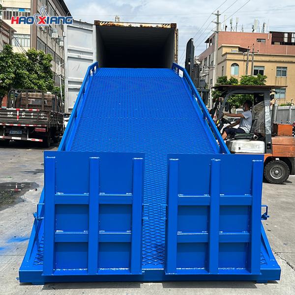 Quality Steel Loading Unloading Dock 10T-20T Mobile Ramp For Forklift for sale