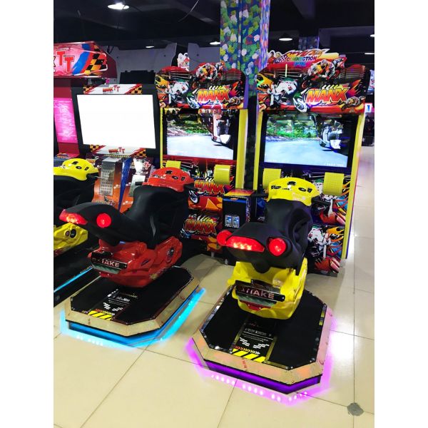 Quality Enjoyable 42LCD MANX TT Superbike Arcade Machine For Games Mall for sale