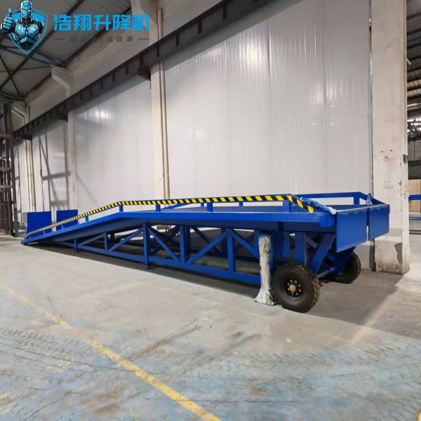 Quality 10-Meter Manual Dock Ramp Heavy-Duty Versatile Loading Solution for sale