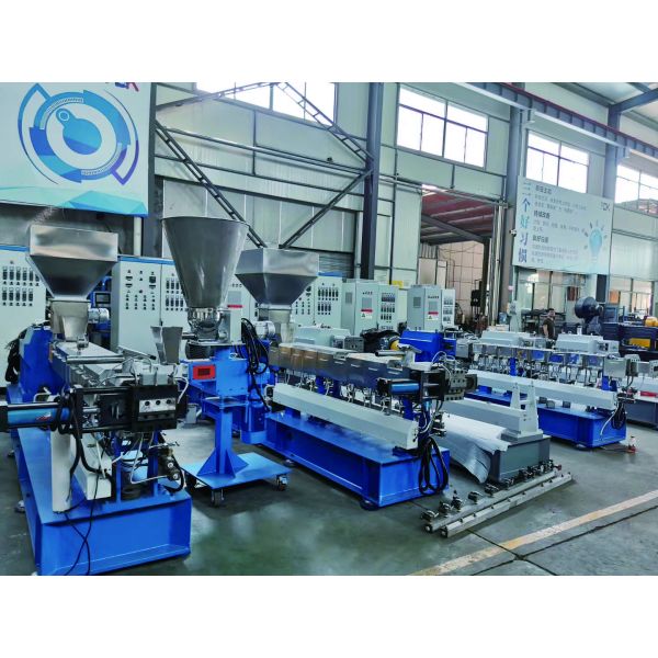 Quality PET PP PVC Parallel Double Screw Plastic Extrusion Machine 4200*750*2100mm for sale