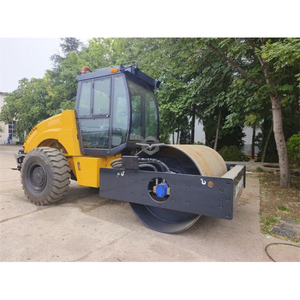 Quality 10 Ton LTS210H Hydraulic Drive Single Drum Road Roller with Cum-mins Engine for sale