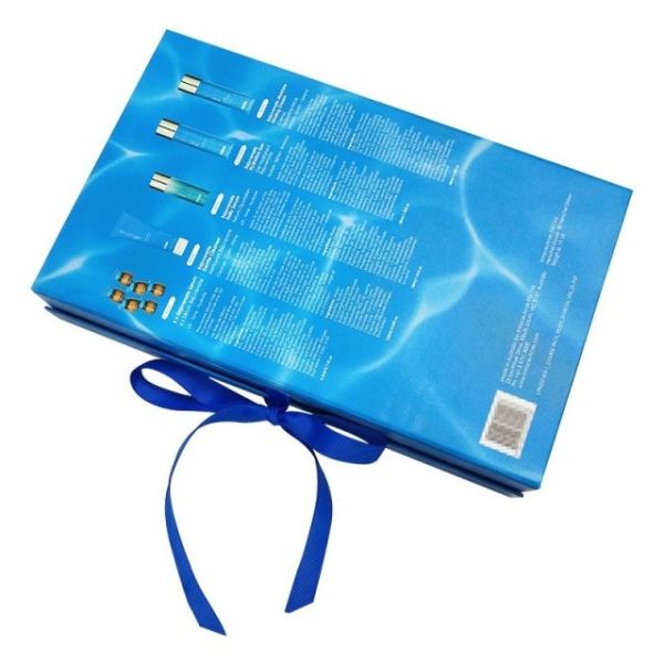 Quality Folded Magnetic Luxury Gift Boxes Hot Stamping Pattern Paper Material ROSH for sale